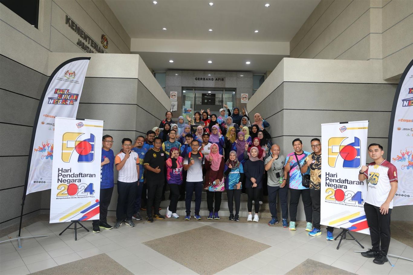Portal JPN - Brisk Walk Sempena HPN76 & Hari Sukan Negara